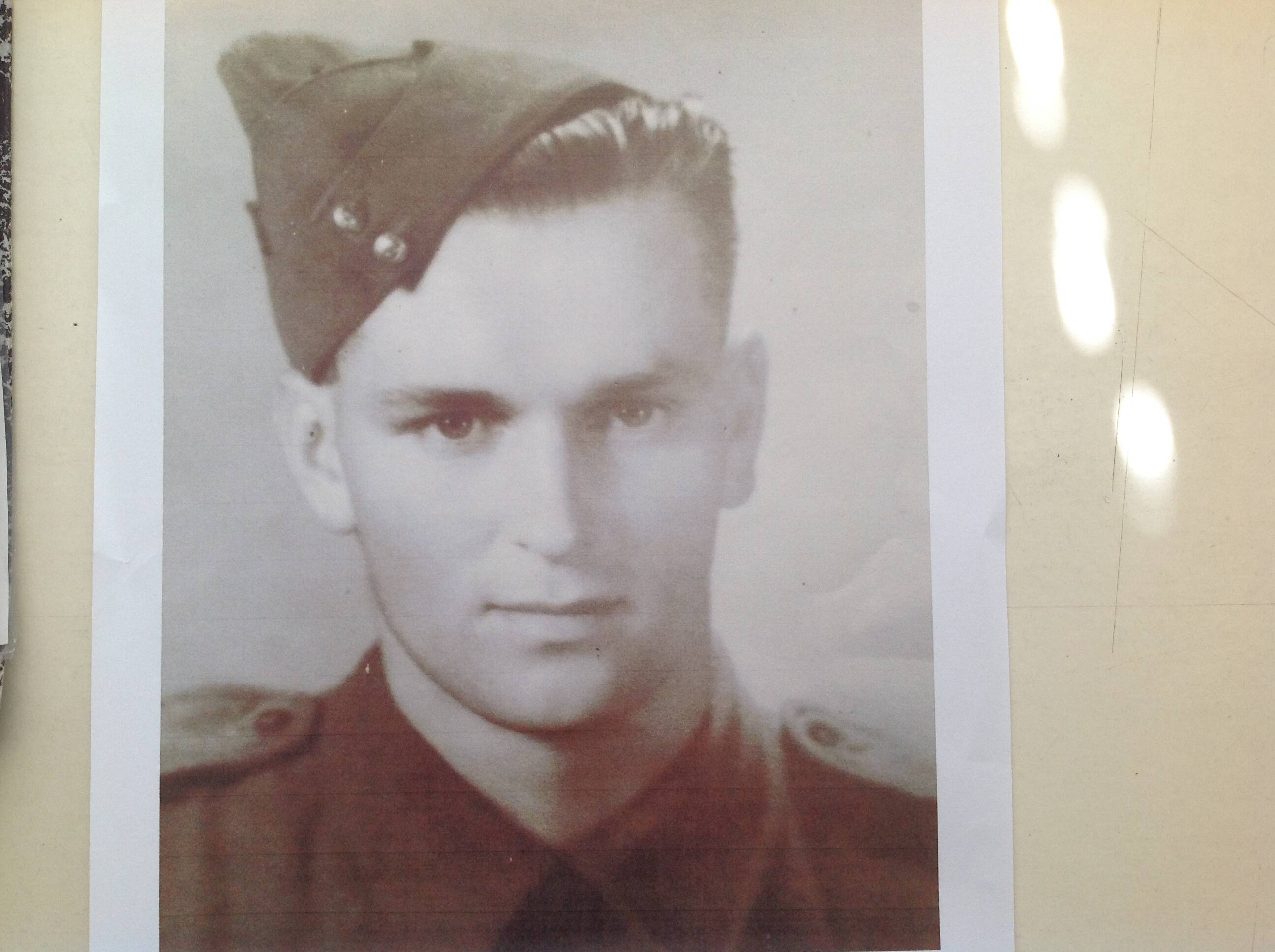 Bryan George Hooper - Online Cenotaph - Auckland War Memorial Museum