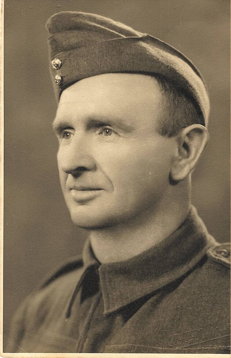 Lance Ivor Jones - Online Cenotaph - Auckland War Memorial Museum