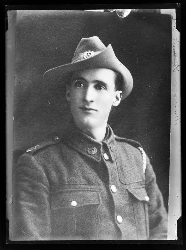 Bertie Vernon Thomason - Online Cenotaph - Auckland War Memorial Museum