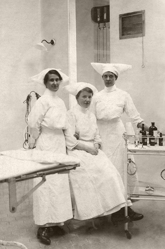 Elsie Annie Aitkenhead - Online Cenotaph - Auckland War Memorial Museum