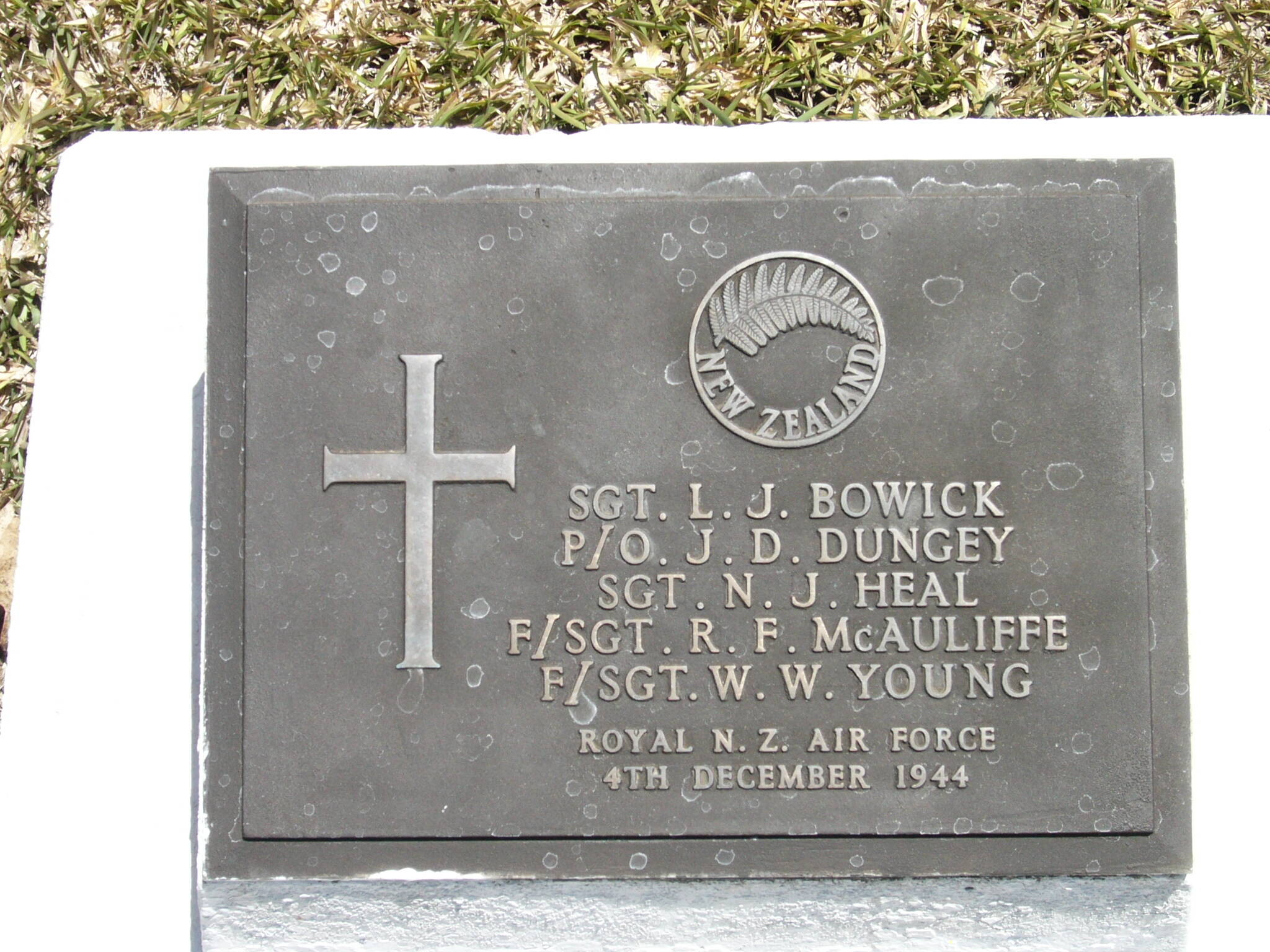 Jack Douglas Dungey - Online Cenotaph - Auckland War Memorial Museum