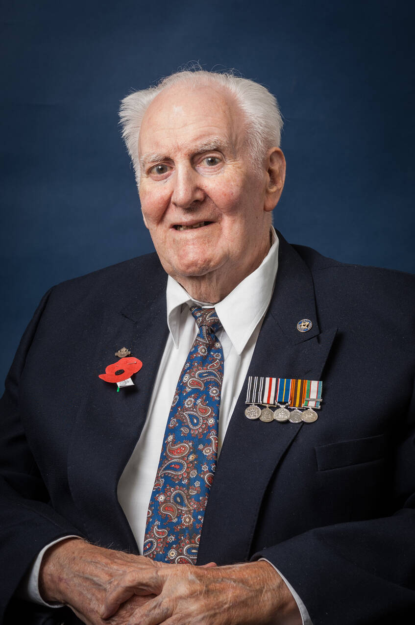 Russell William Devlin - Online Cenotaph - Auckland War Memorial Museum