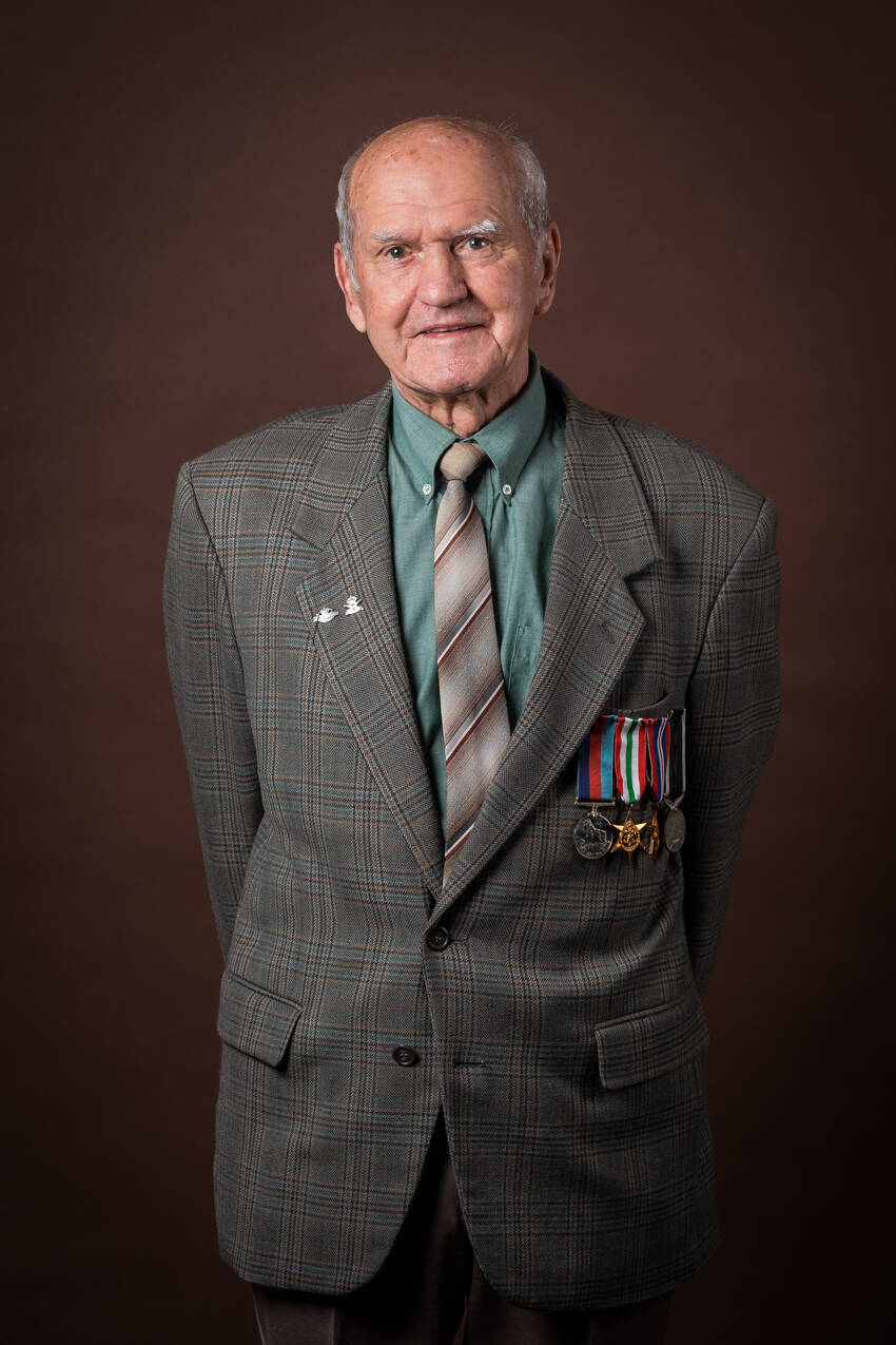 Desmond Arthur Dawson - Online Cenotaph - Auckland War Memorial Museum